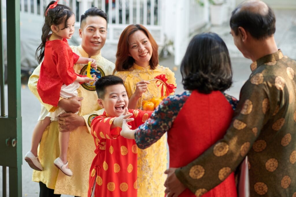 12 Asian Household Traditions That Surprise Americans - The Kanso