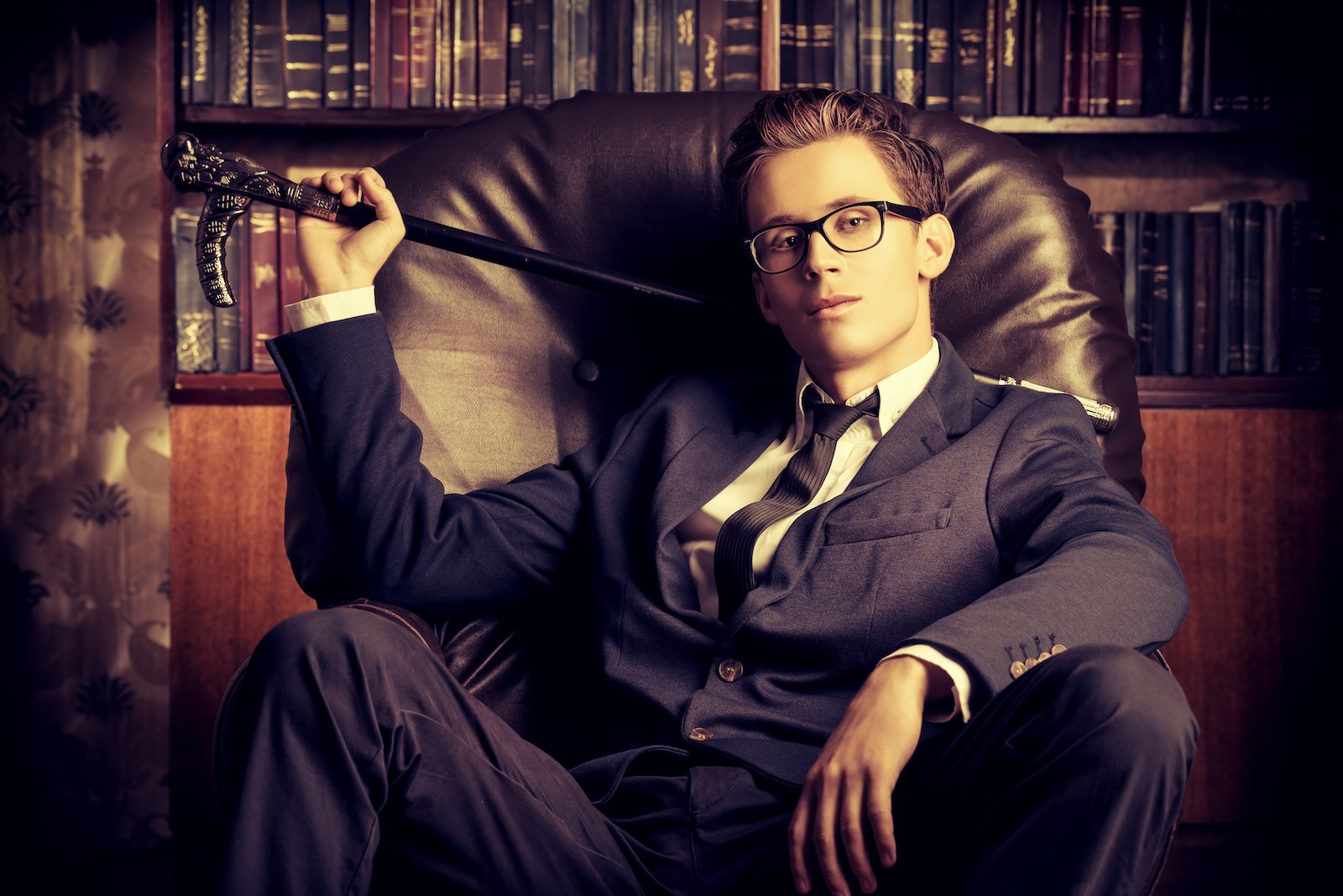 What is Dark Academia? 12 Things to Know - The Kanso